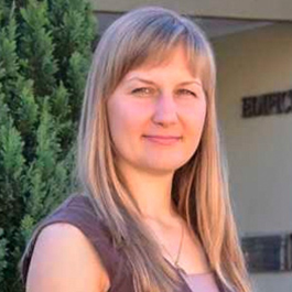 Anna Ratova - ucsc direcciones